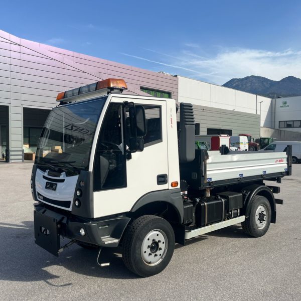 Macchine operatrici – Lenzi trattori